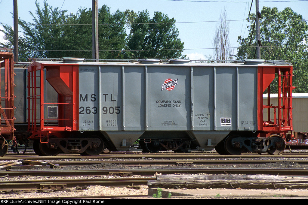 MSTL 263900, on the CNW
